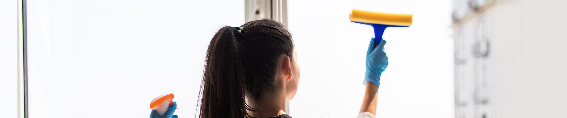 How to Clean Your Windows at Home - Treasure Coast Elite Services